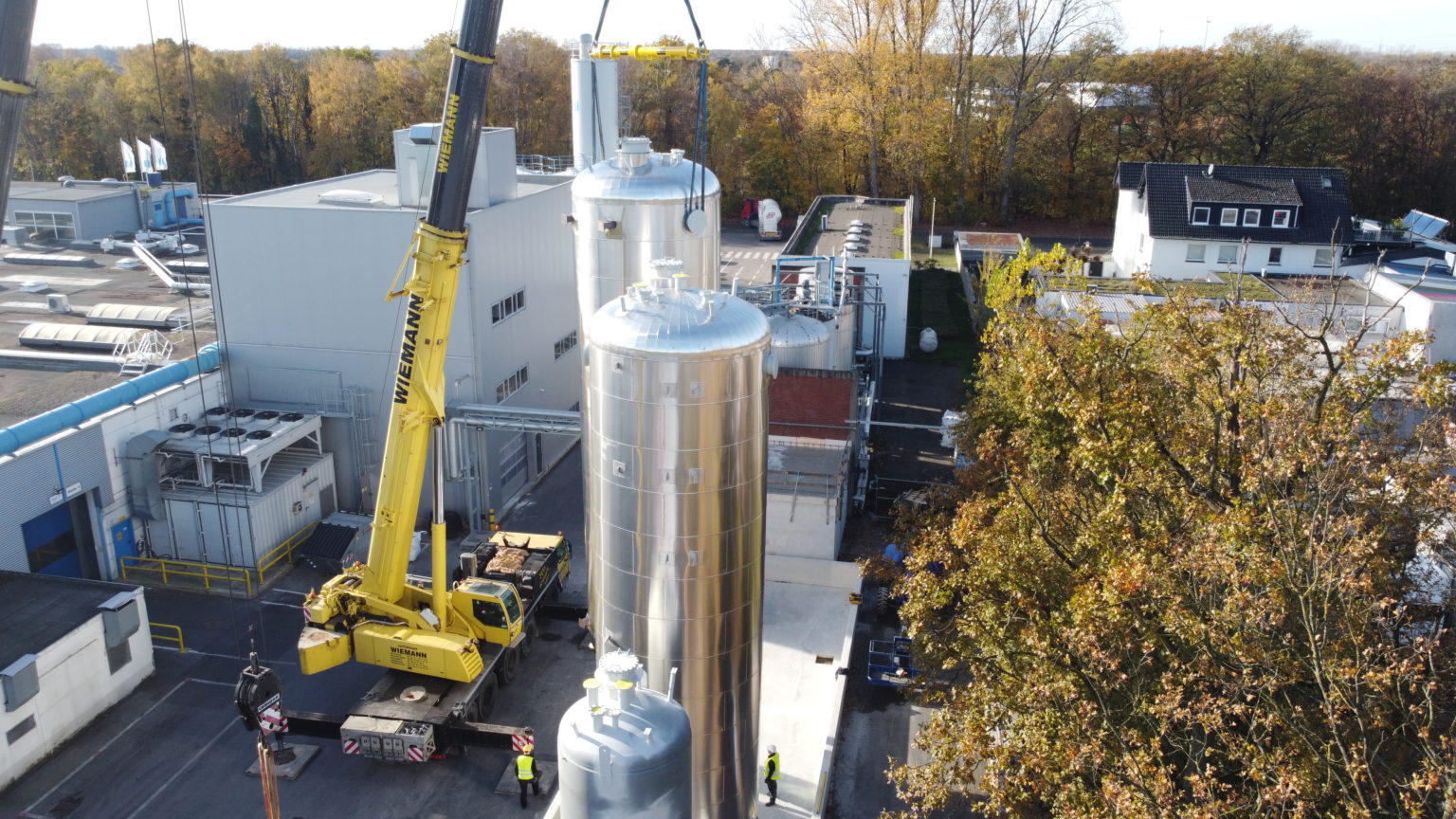 Installation storage tanks BMI icopal | Bromkamp GmbH