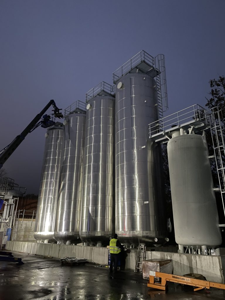 Installation storage tanks BMI icopal | Bromkamp GmbH